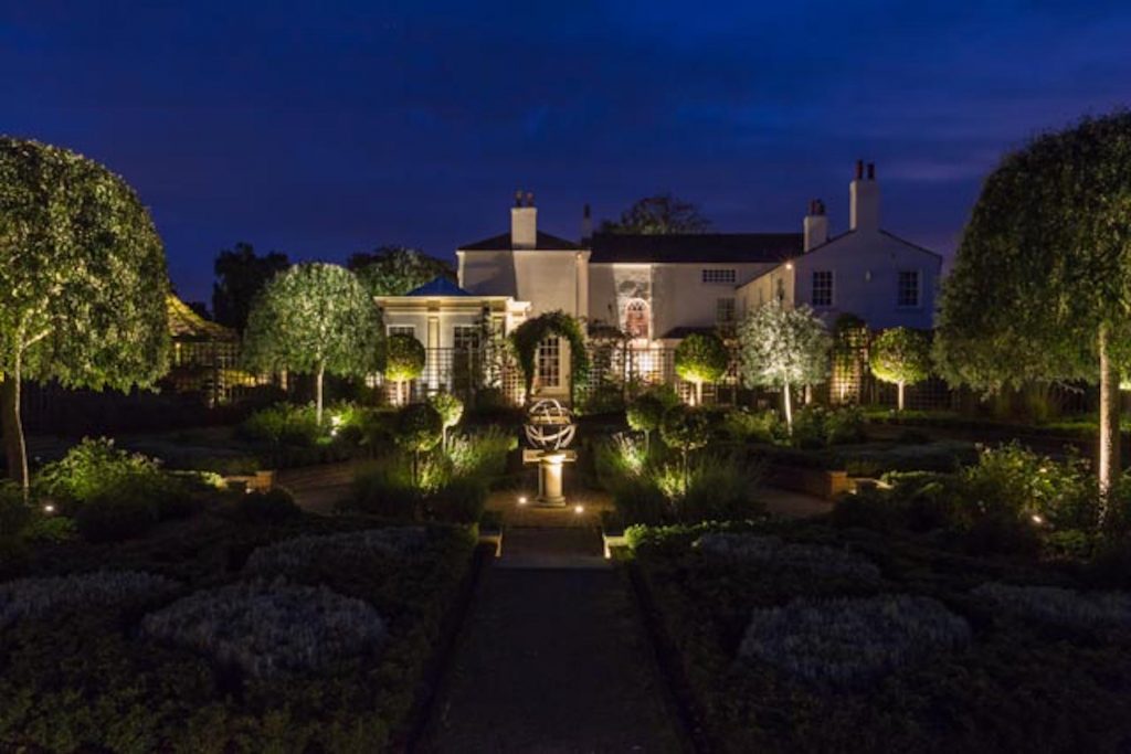 Discover Littlethorpe Manor with Sisley Garden Tours